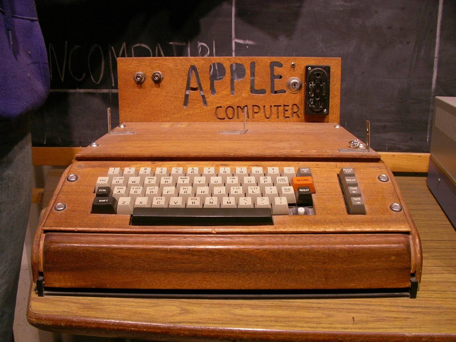 Apple-1 Registry - Apple-1 #71 'Artistic'